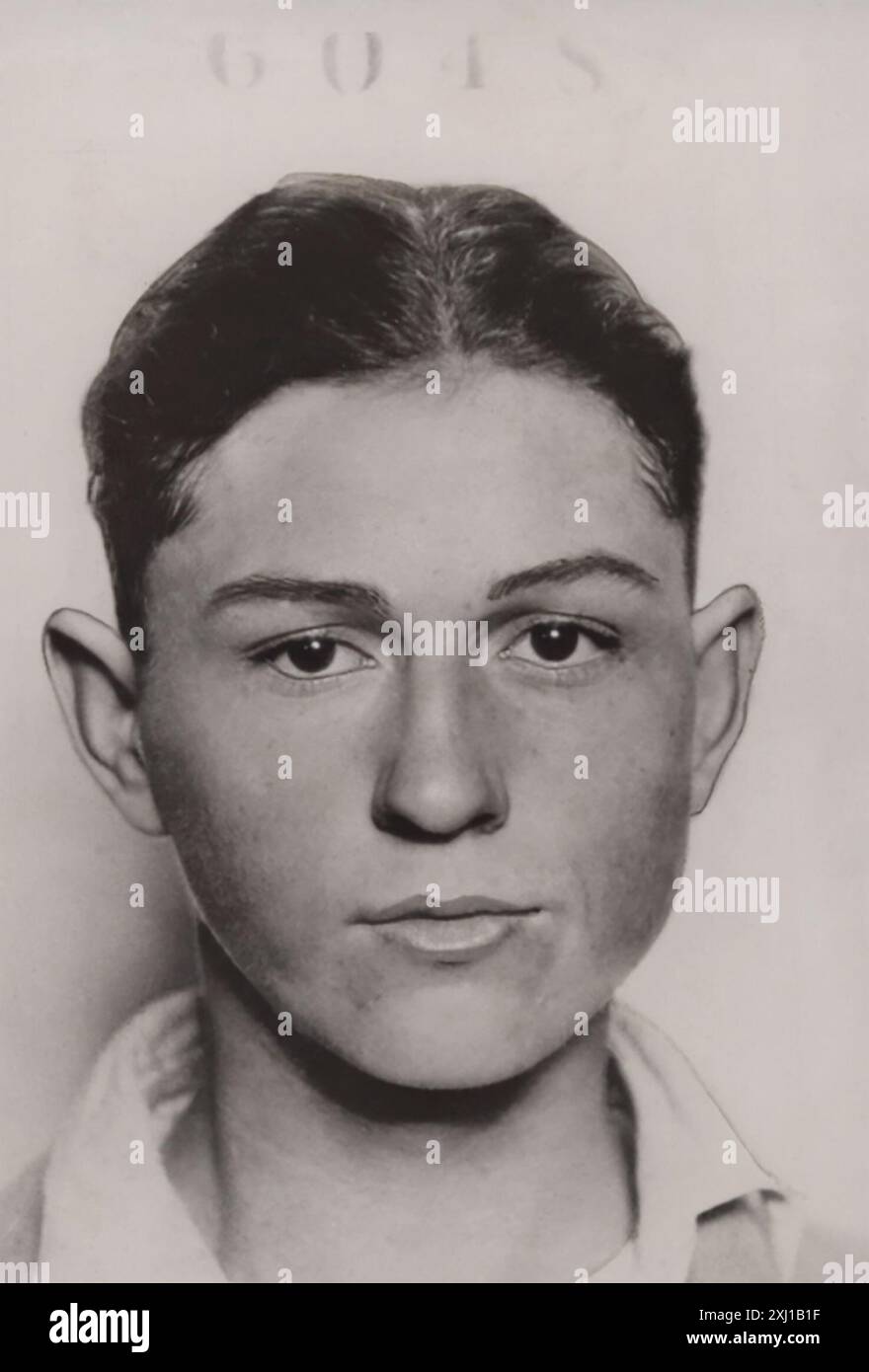 Close up on Clyde Champion Barrow (Bonnie and Clyde) Mug Shot - Dallas ...
