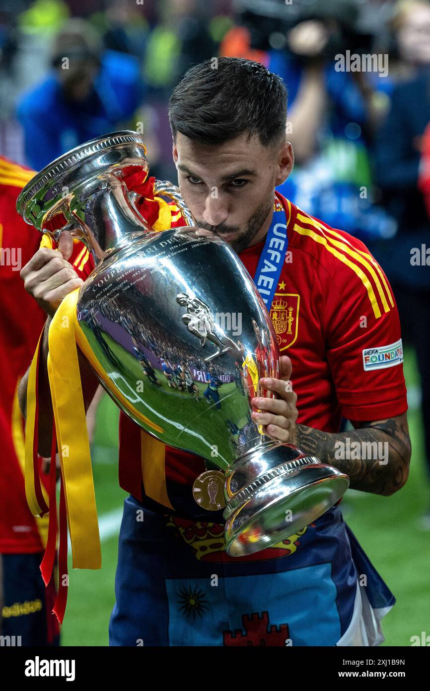 Spain euro 2024 trophy hi-res stock photography and images - Alamy