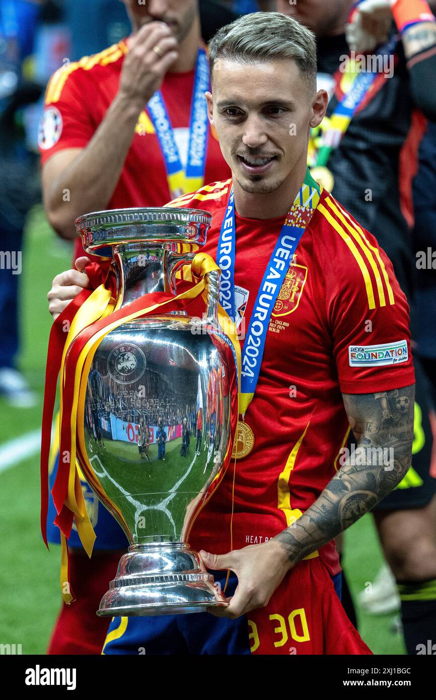BERLIN, GERMANY - JULY 14: Alejandro Grimaldo celebrates with the ...