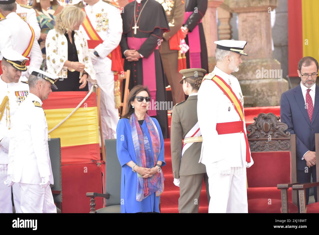 Spanish Queen Letizia and Princess Leonor de Borbon with Margarita ...