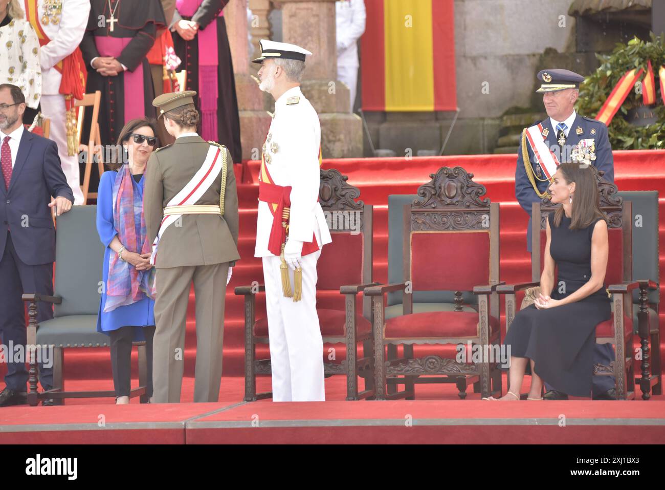 Spanish Queen Letizia and Princess Leonor de Borbon with Margarita ...