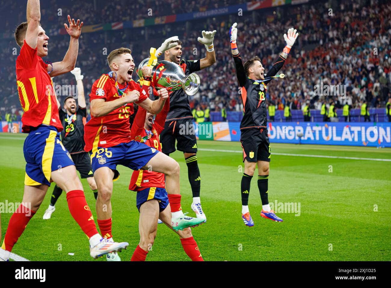 England euro 2024 trophy hi-res stock photography and images - Alamy