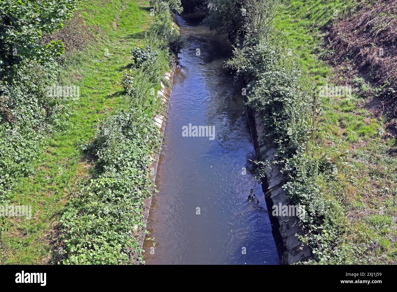 Schmutzwasserlauf hi-res stock photography and images - Alamy