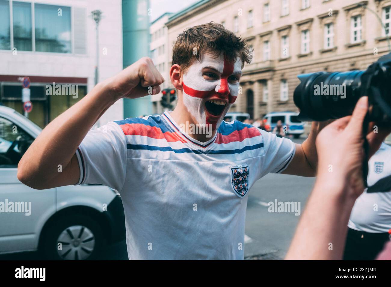 Berlin, Olympiastadion, 14.07.2024: English fan with face painting ...