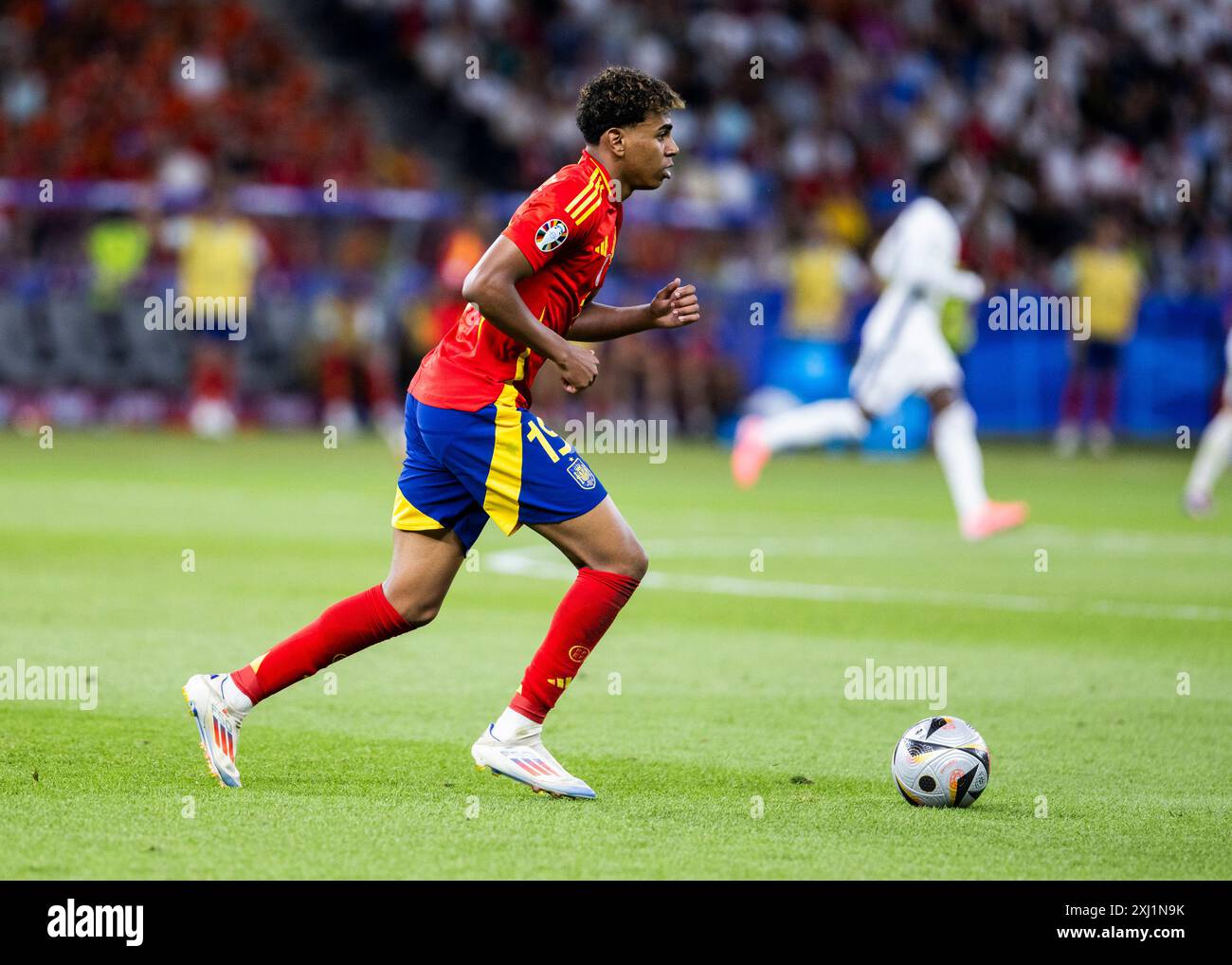 Lamine yamal euro 2024 final hi-res stock photography and images - Alamy