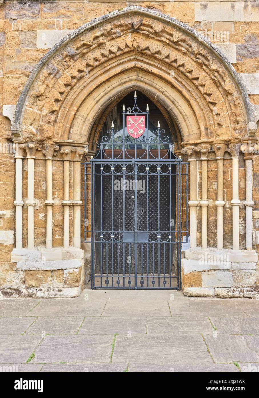 Gate entrance to Holy Trinity church, Rothwell, England Stock Photo - Alamy