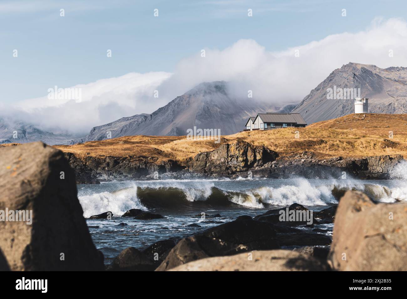 Icelandic waves hi-res stock photography and images - Alamy