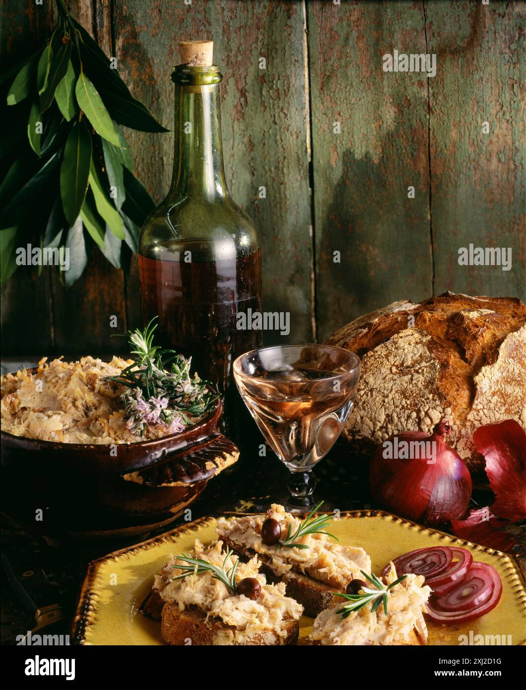 Open cut rabbit hi-res stock photography and images - Alamy