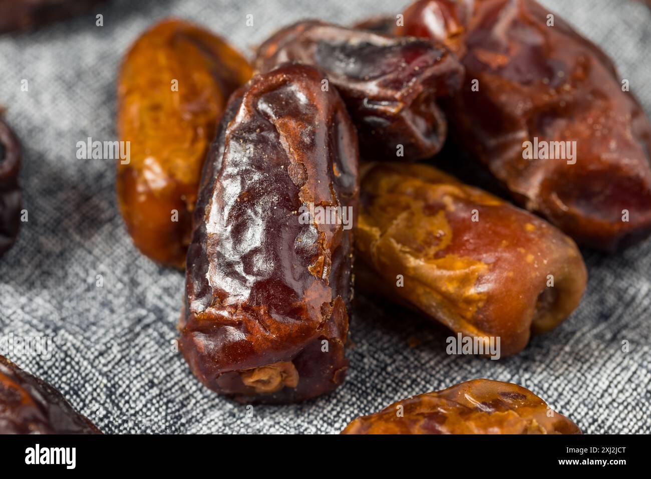 Raw Organic Arabic Medjool Dates Ready to Eat Stock Photo - Alamy