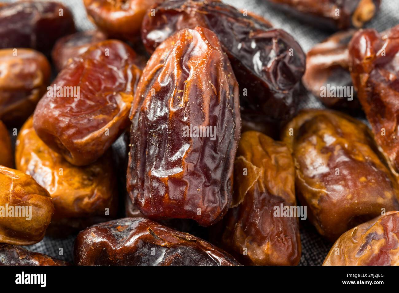 Raw Organic Arabic Medjool Dates Ready to Eat Stock Photo - Alamy