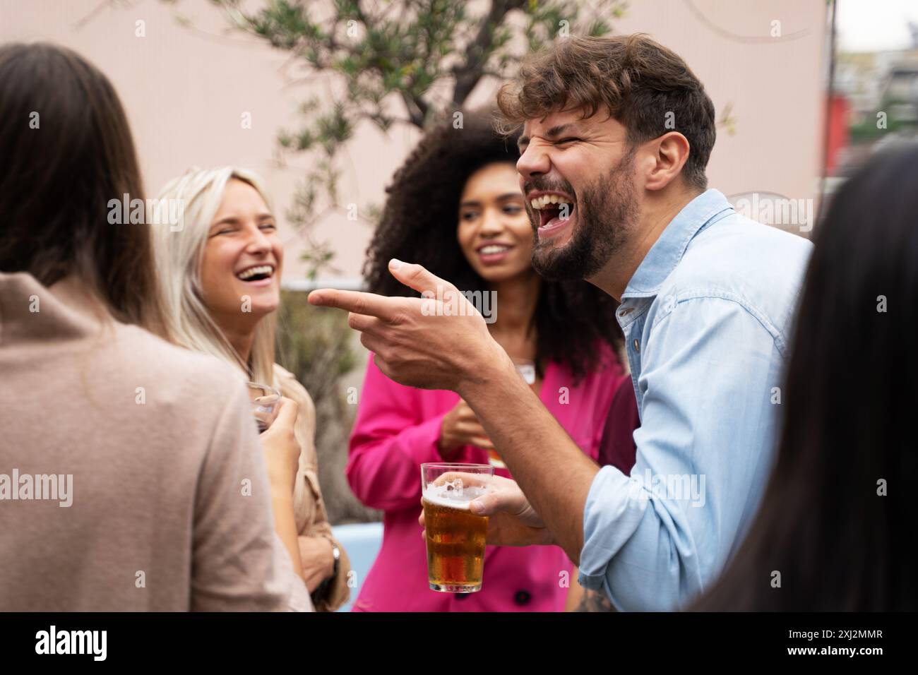 Genuine camaraderie hi-res stock photography and images - Alamy