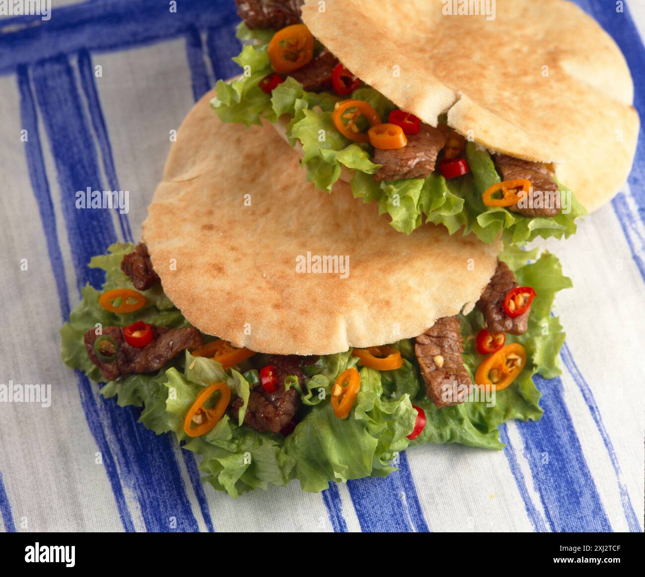 Pitta salad hi-res stock photography and images - Alamy