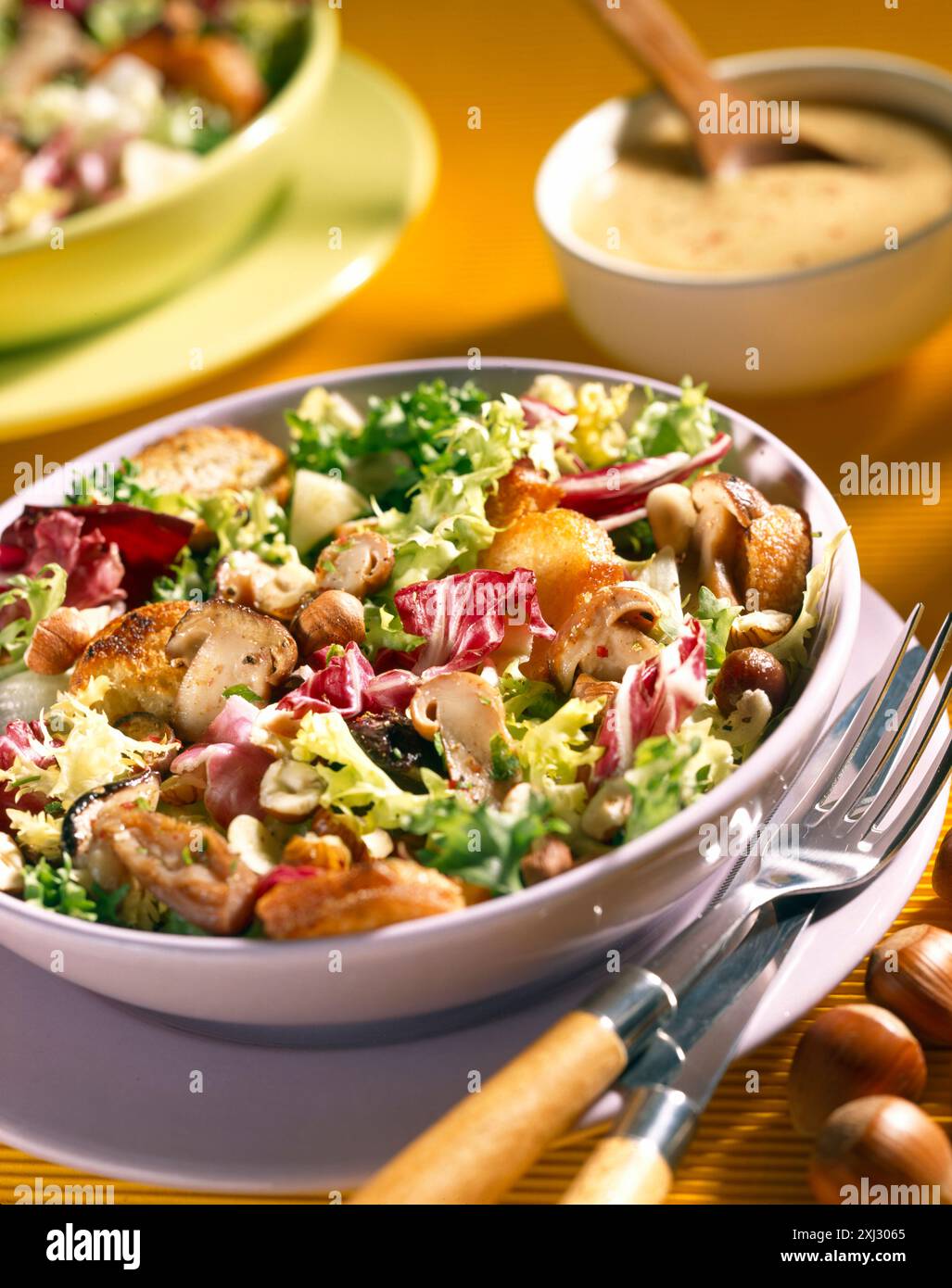 Cep and hazelnut salad (step by step :final Stock Photo - Alamy