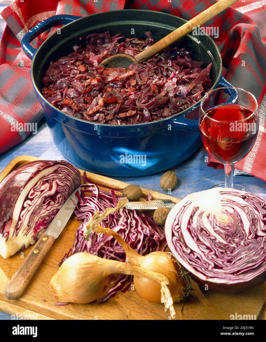 Red cabbage with bacon and red wine Stock Photo - Alamy