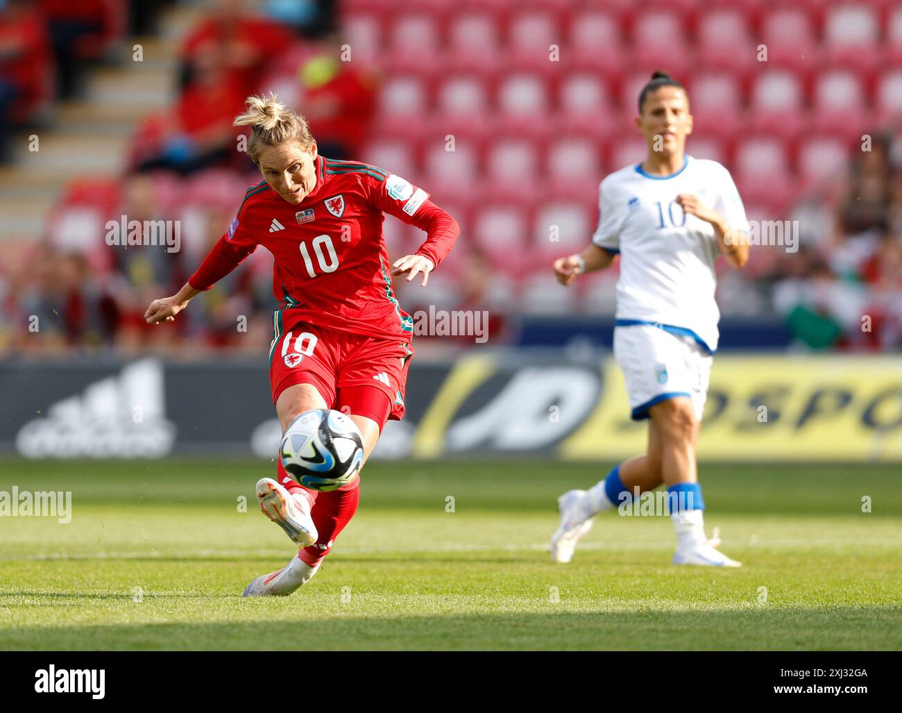 Wales' Jessica Fishlock scores their side's first goal of the game ...