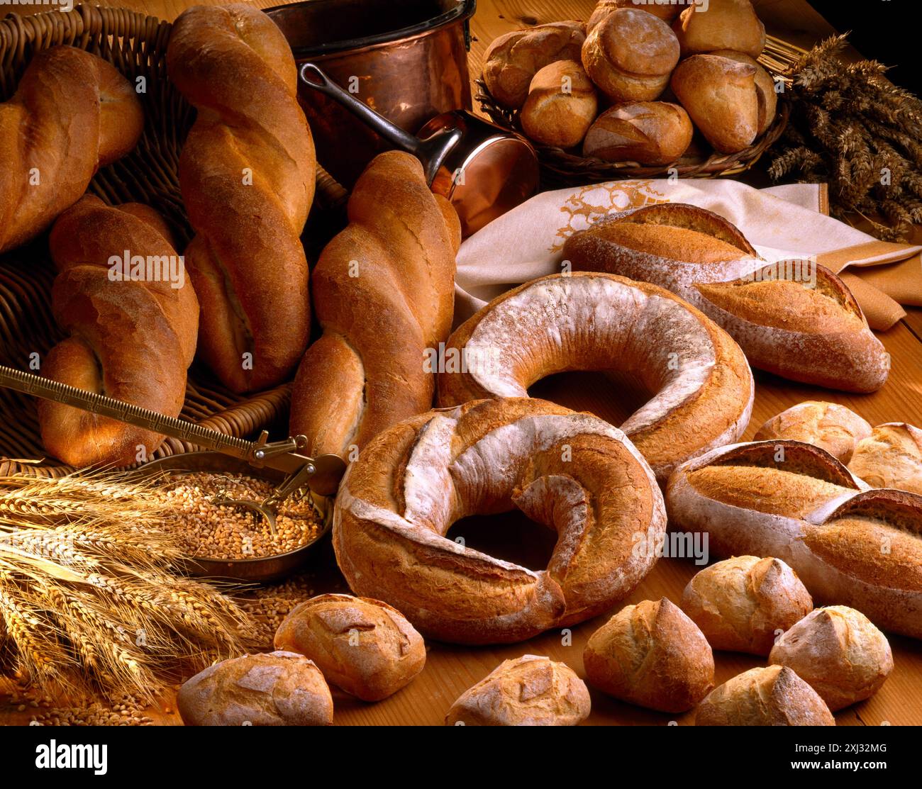 Twist bread hi-res stock photography and images - Alamy