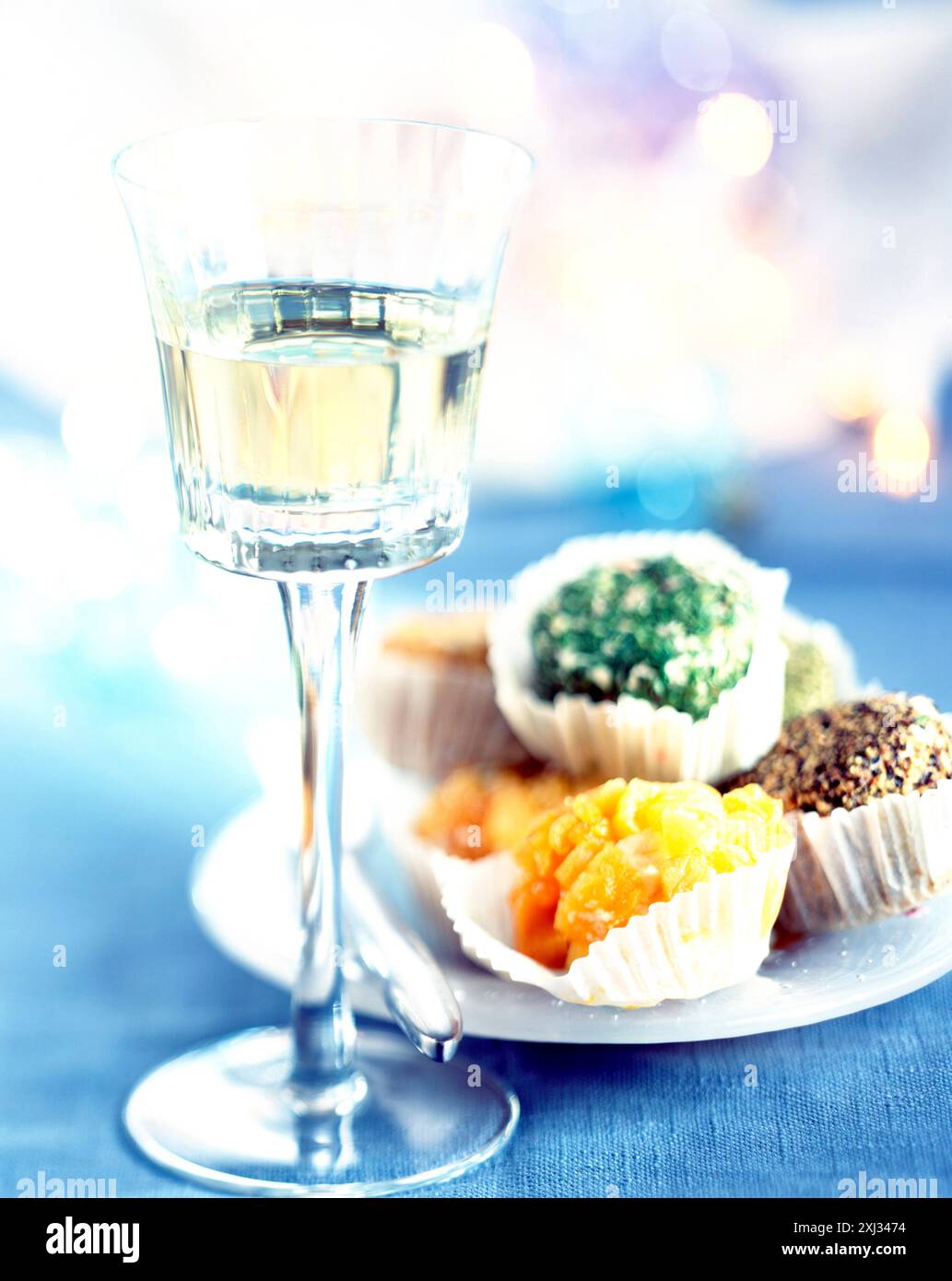 balls of flavored goat's cheese Stock Photo - Alamy