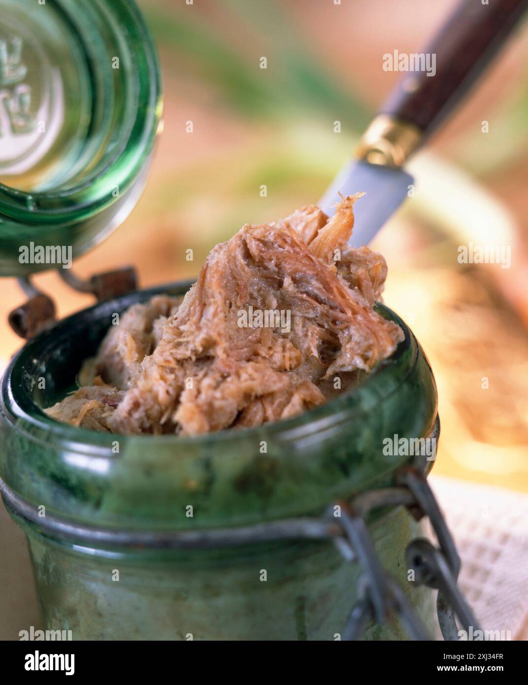 Cheap cut of meat hi-res stock photography and images - Alamy