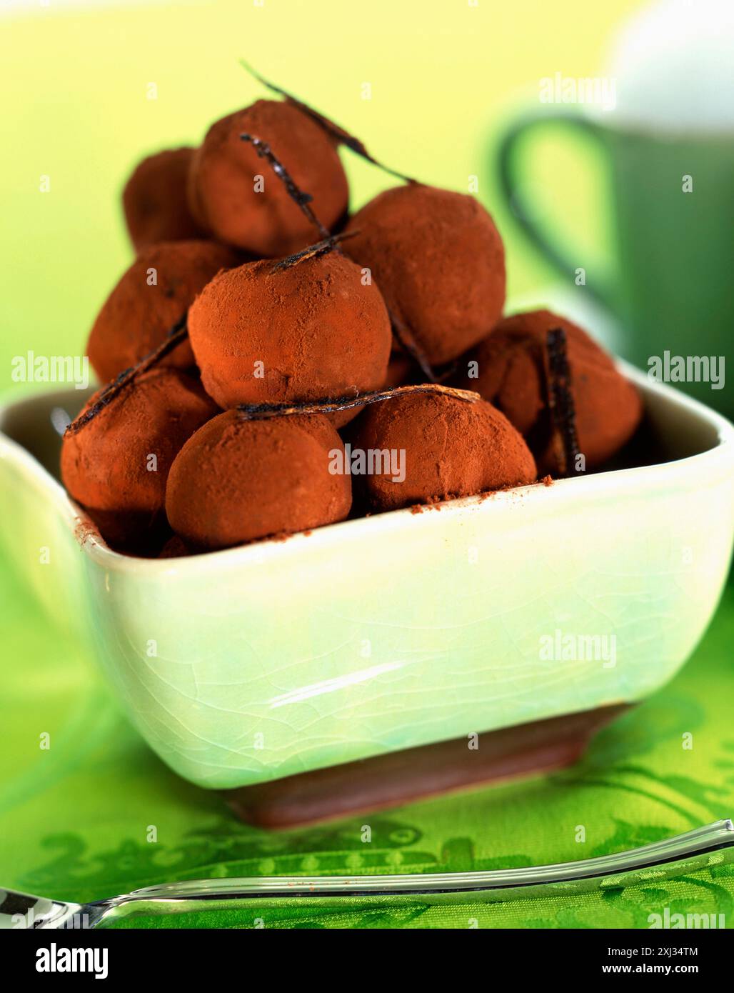 Vanilla truffles hi-res stock photography and images - Alamy