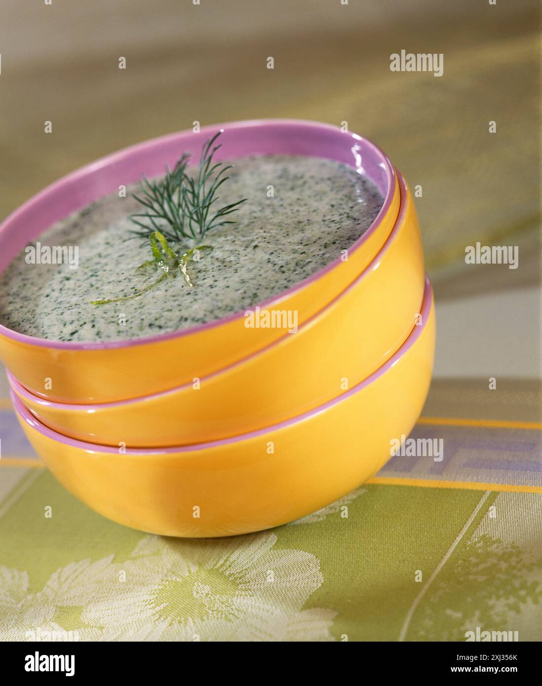 Chilled cream of cucumber soup Stock Photo - Alamy