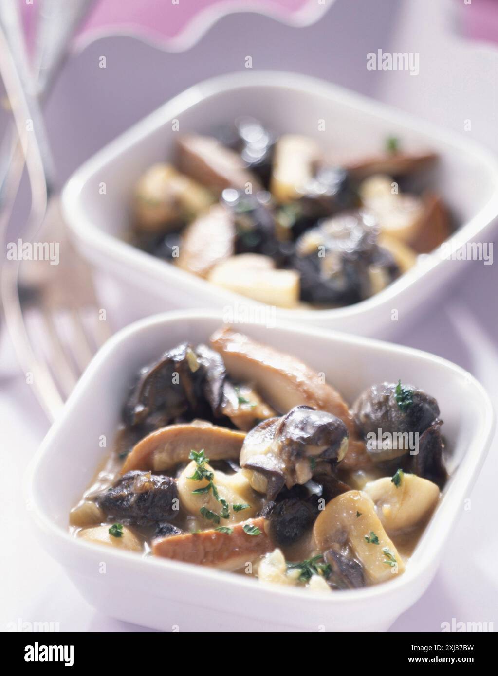 Snail dish hi-res stock photography and images - Alamy