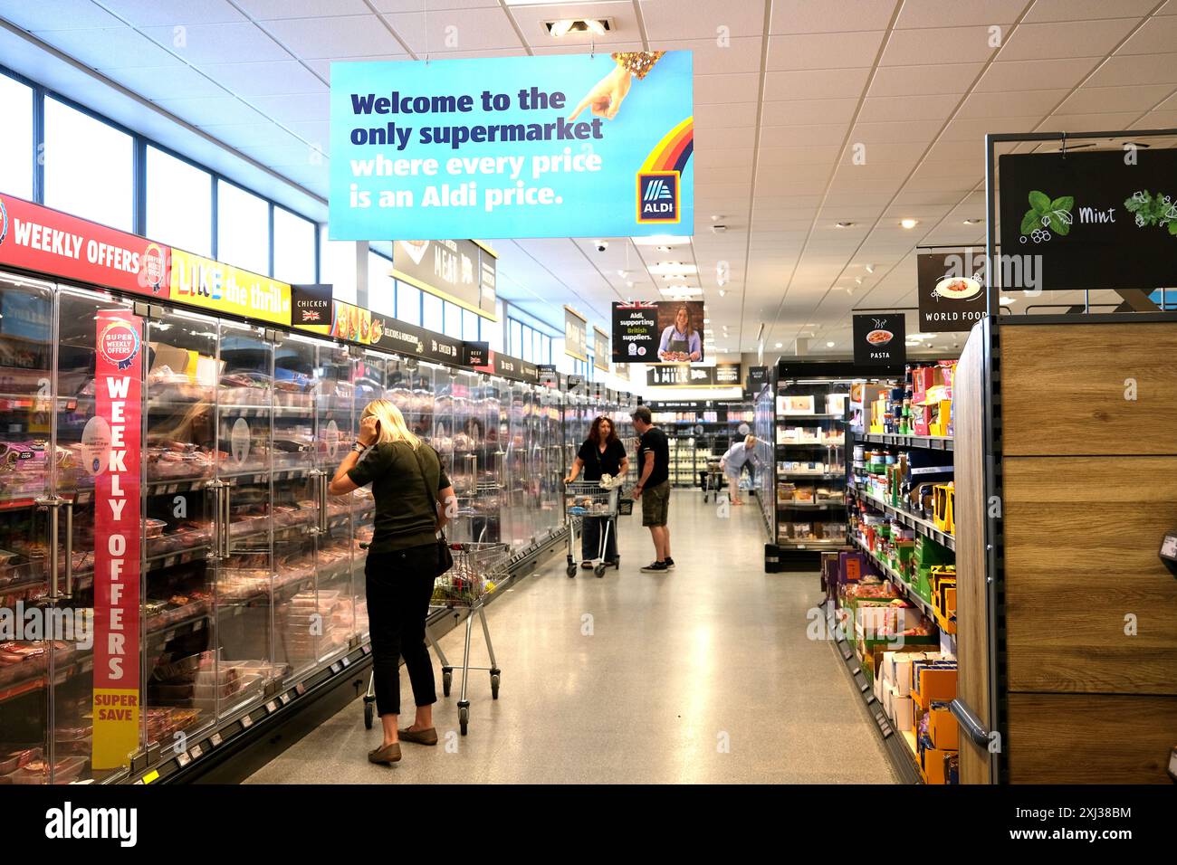 aldi supermarket,interior,bexhill road,st leonards-on-sea,east sussex ...