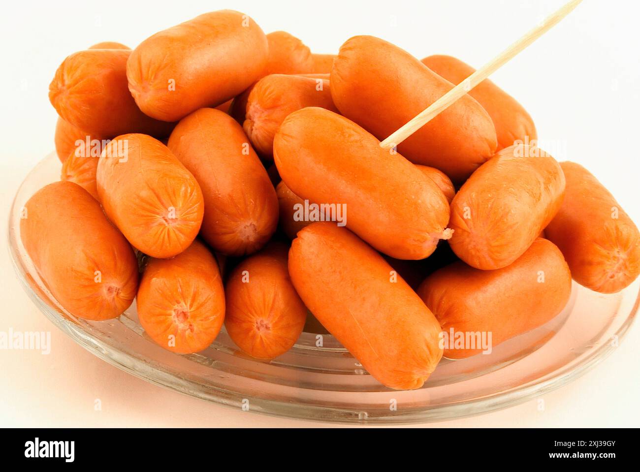 Mini cocktail sausages hi-res stock photography and images - Alamy