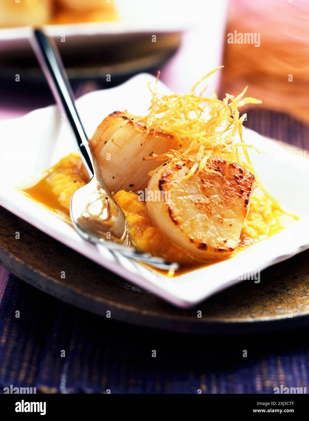 Caramelized seafood hi-res stock photography and images - Alamy