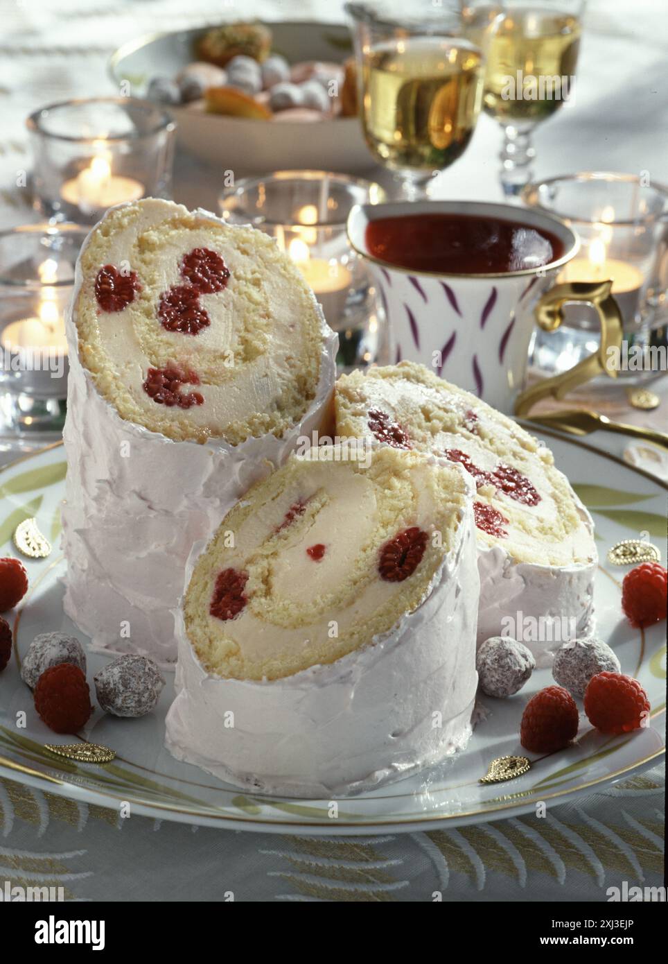 Mascarpone and raspberry ice cream log cake Stock Photo - Alamy