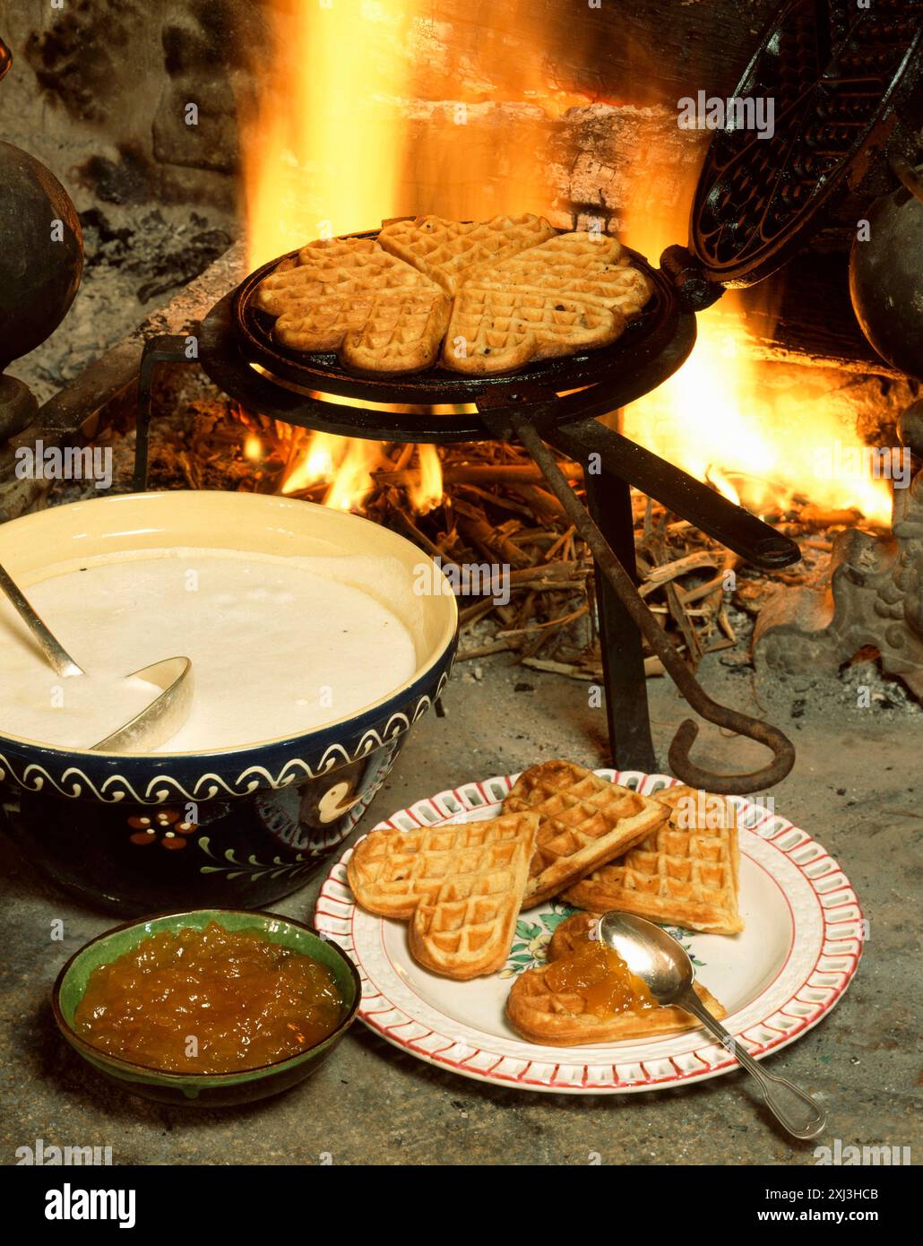 Mountain fire flame shape hi-res stock photography and images - Alamy