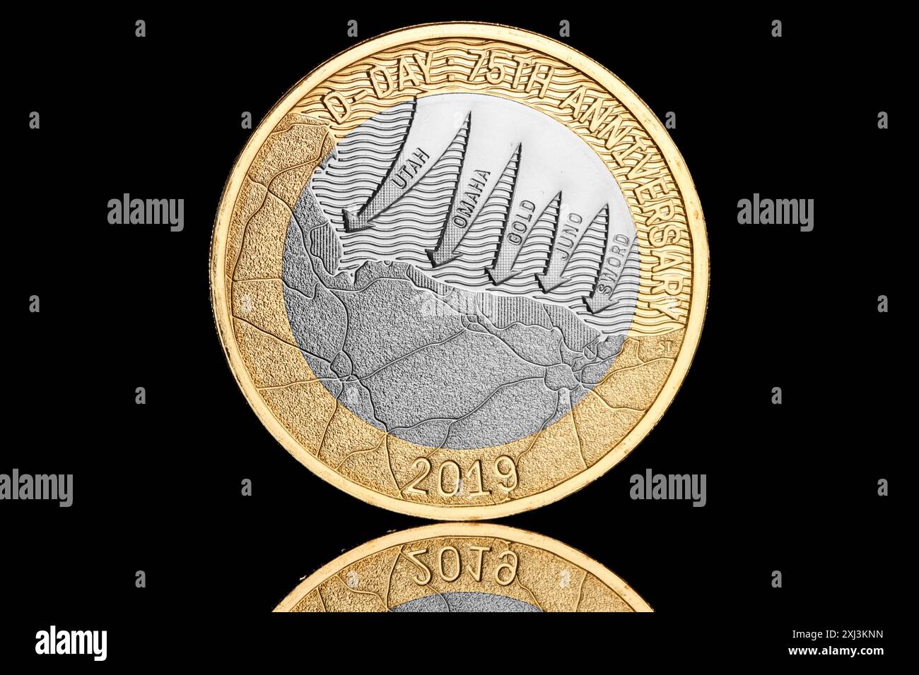 Ww2 two pound coin hi-res stock photography and images - Alamy