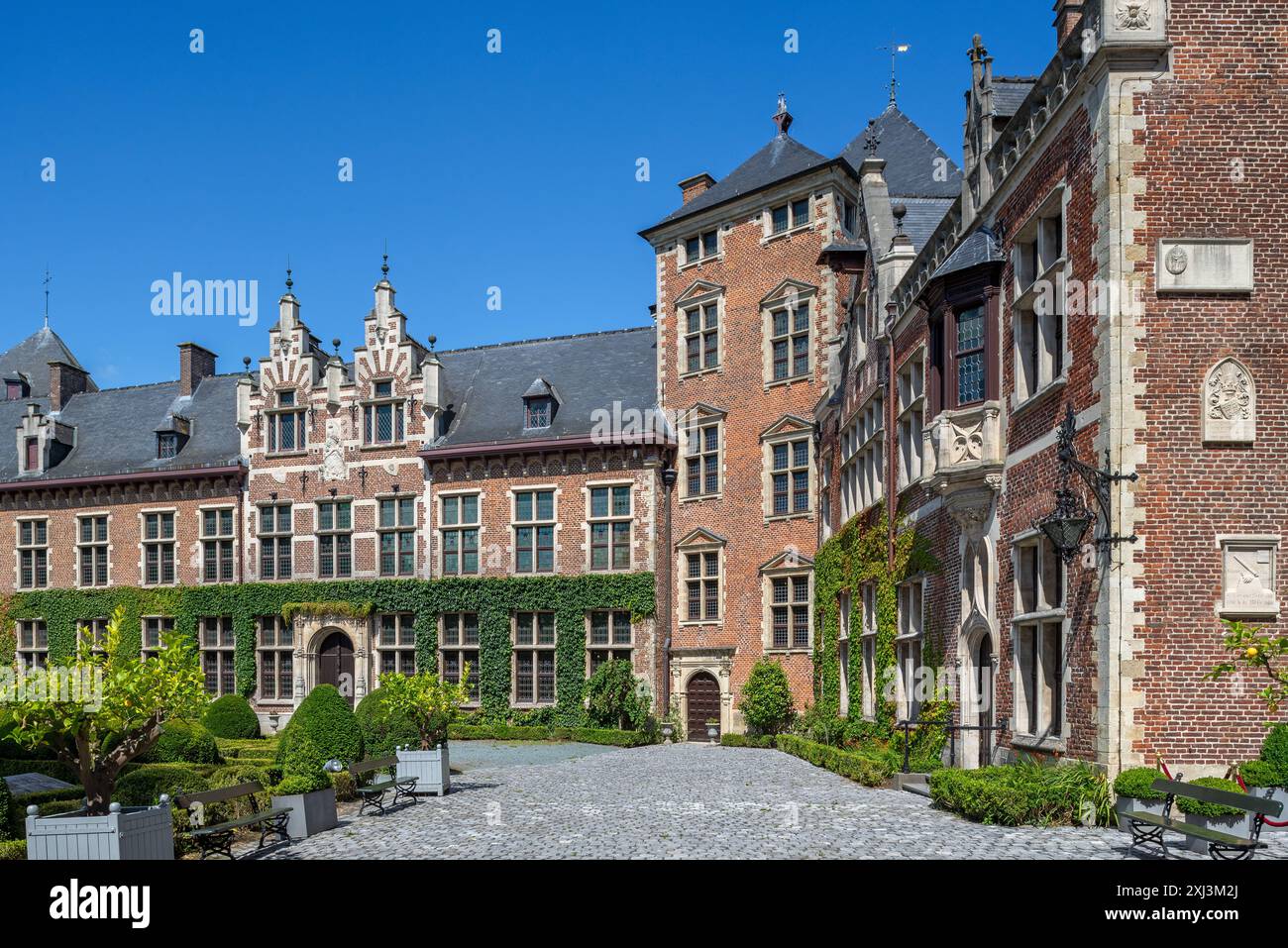 Kasteel van Gaasbeek courtyard, originally 13th century medieval ...
