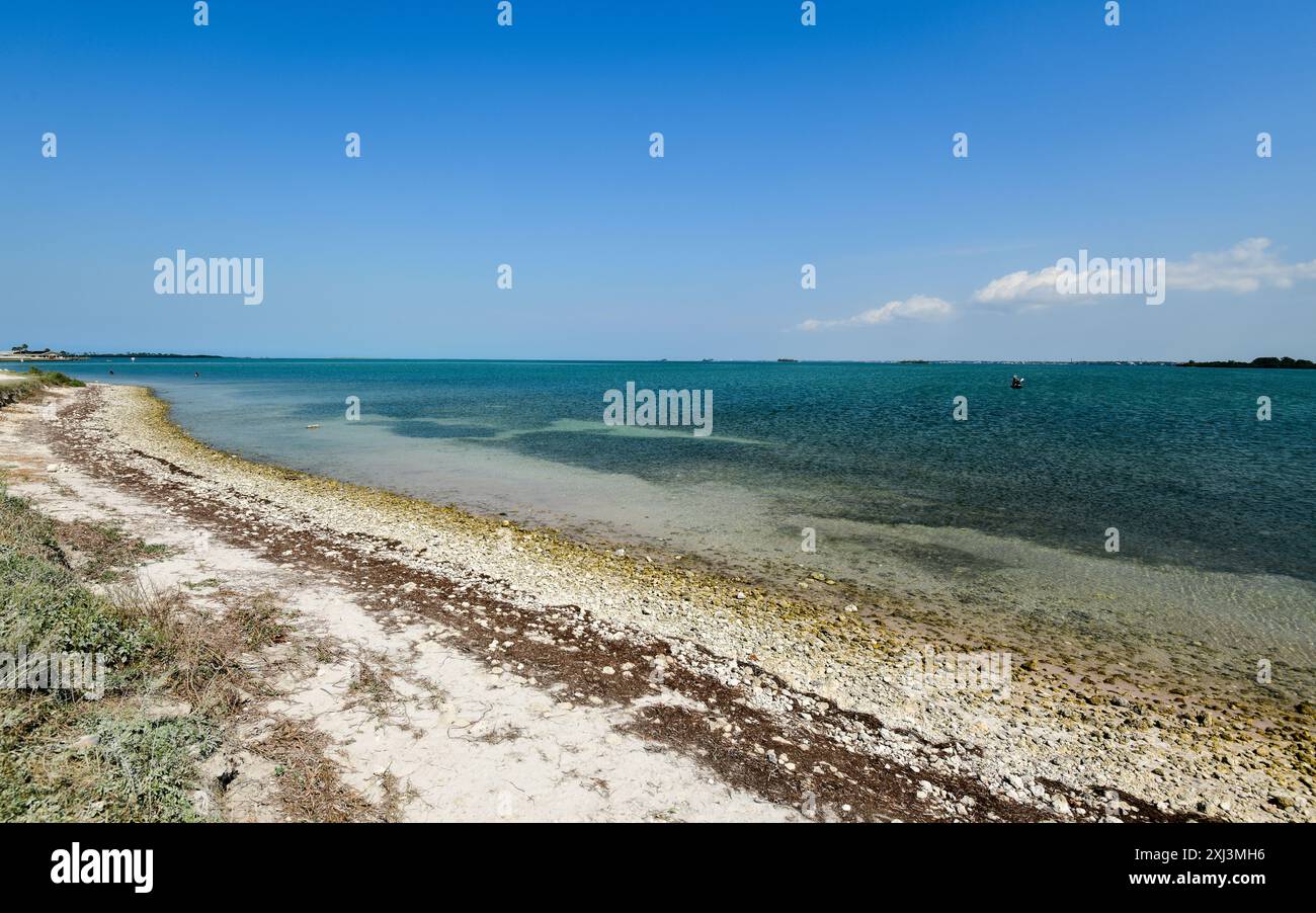 Dunedin Causeway, Honeymoon Island State Park, Florida Stock Photo - Alamy