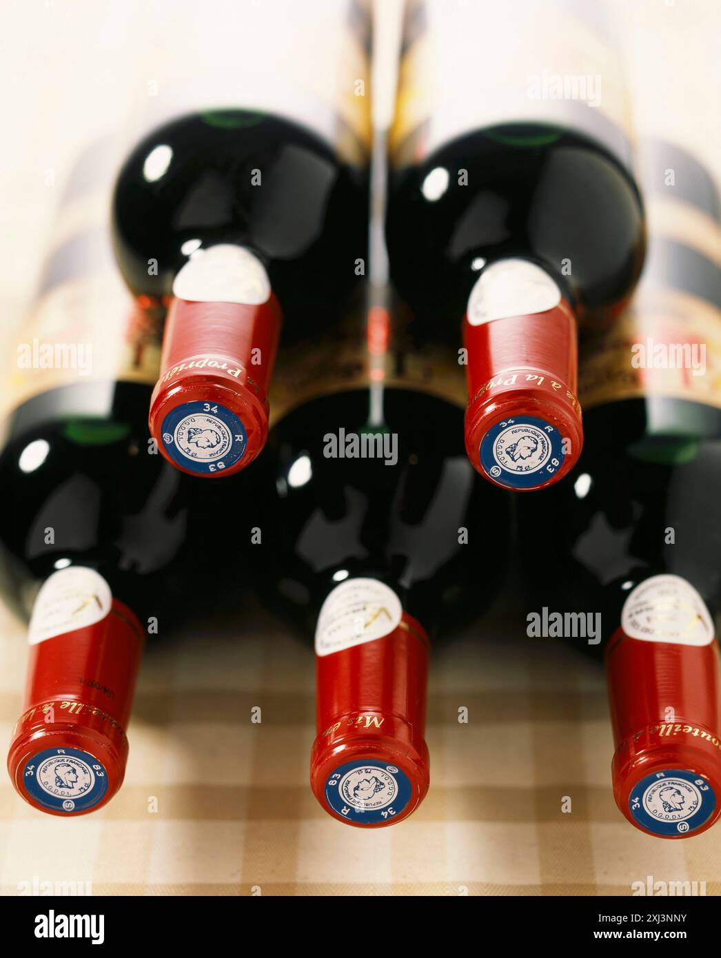 Necks of bottles hi-res stock photography and images - Alamy
