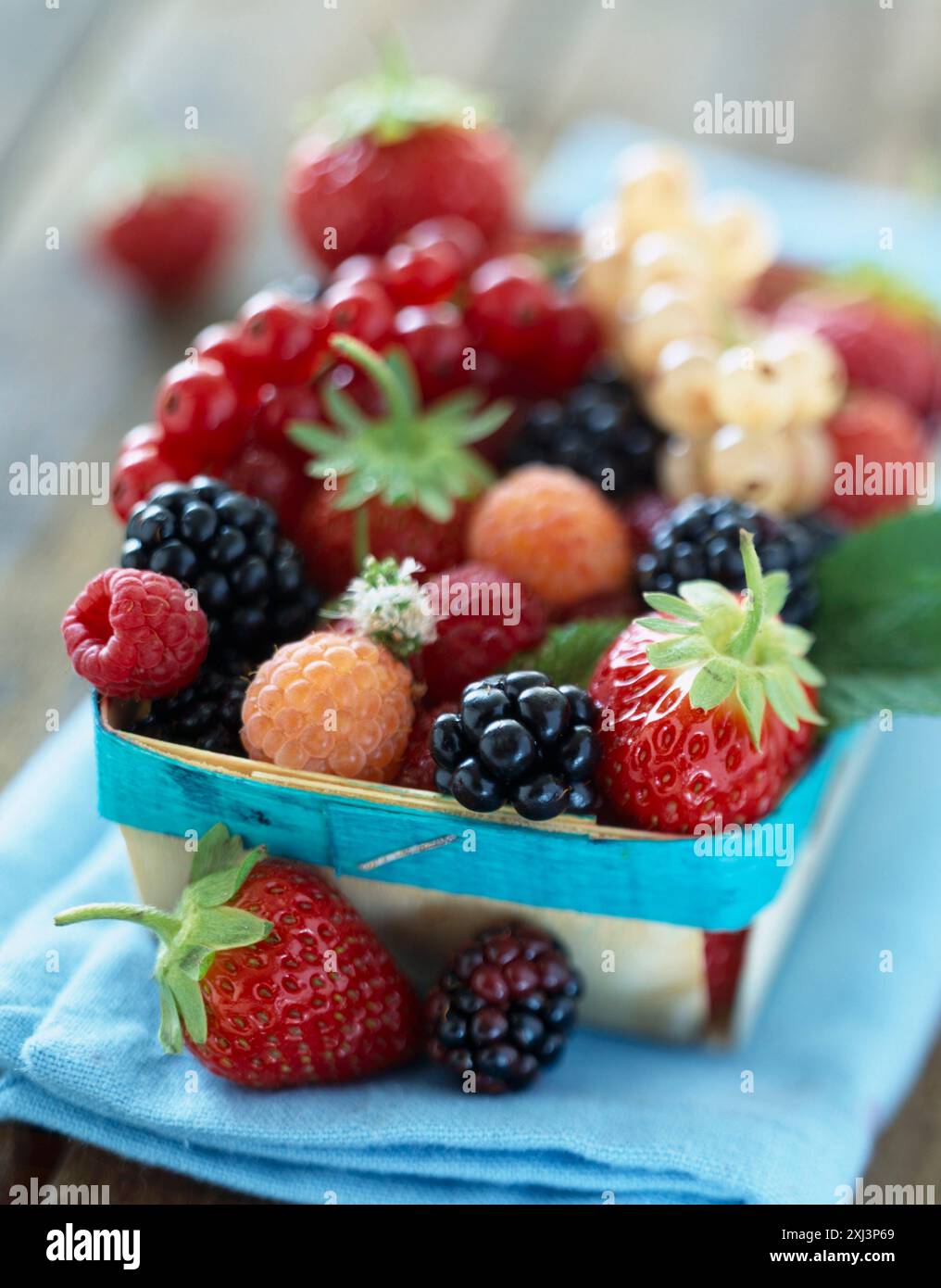 Punnet of summer fruit Stock Photo - Alamy