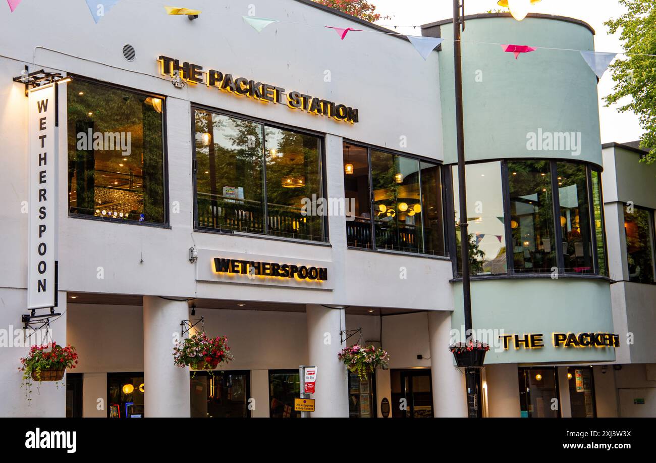 Exterior view of The Packet Station, a Wetherspoon pub with large ...