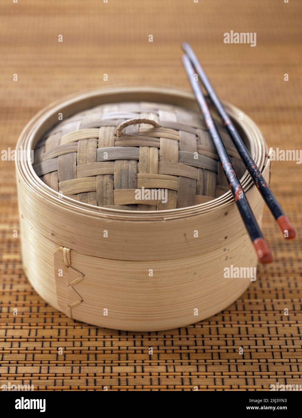 chinese steam-cooking basket Stock Photo - Alamy