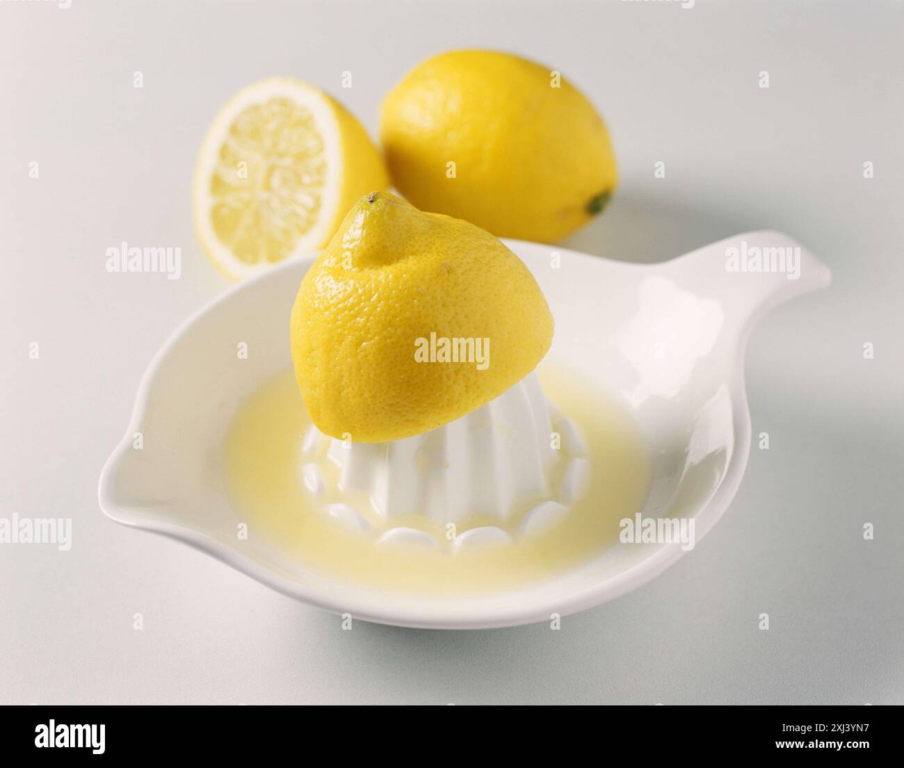 Squeeze out juice hi-res stock photography and images - Alamy