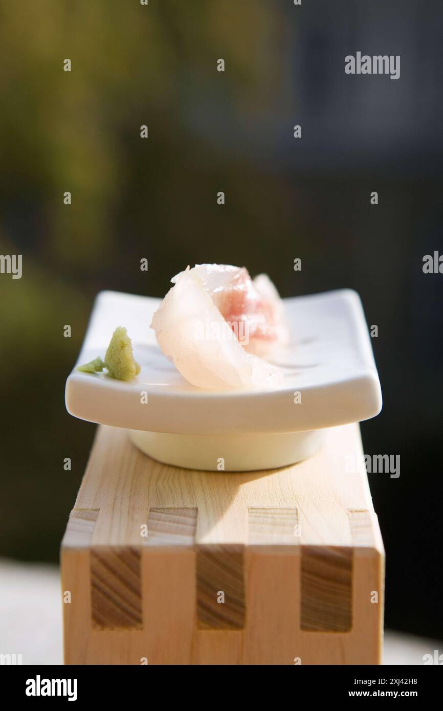 Sea bream sashimi hi-res stock photography and images - Alamy