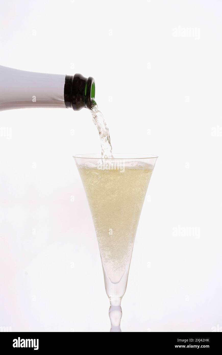Champagne flow hi-res stock photography and images - Alamy