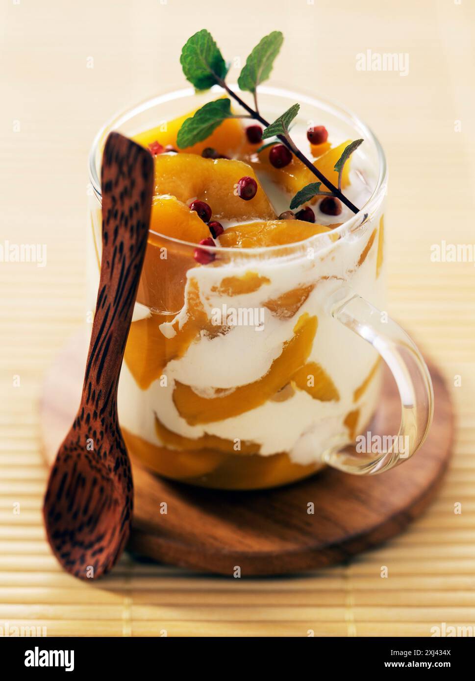 Fresh mango soup Stock Photo - Alamy