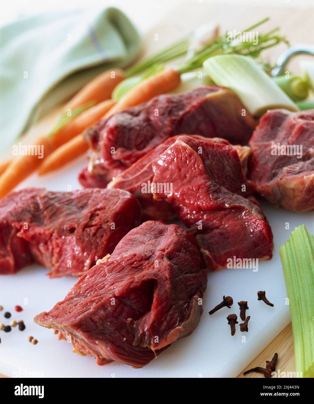 Lamb pieces hi-res stock photography and images - Alamy
