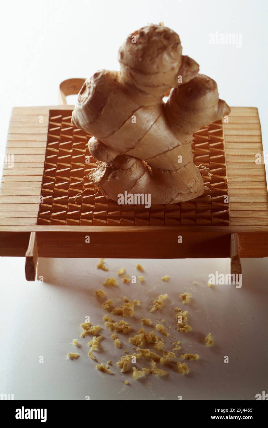 Grating ginger hi-res stock photography and images - Alamy