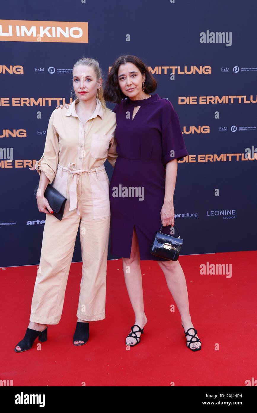 Sina Martens und Dorka Gryllus bei der „Die Ermittlung“ Film Premiere ...