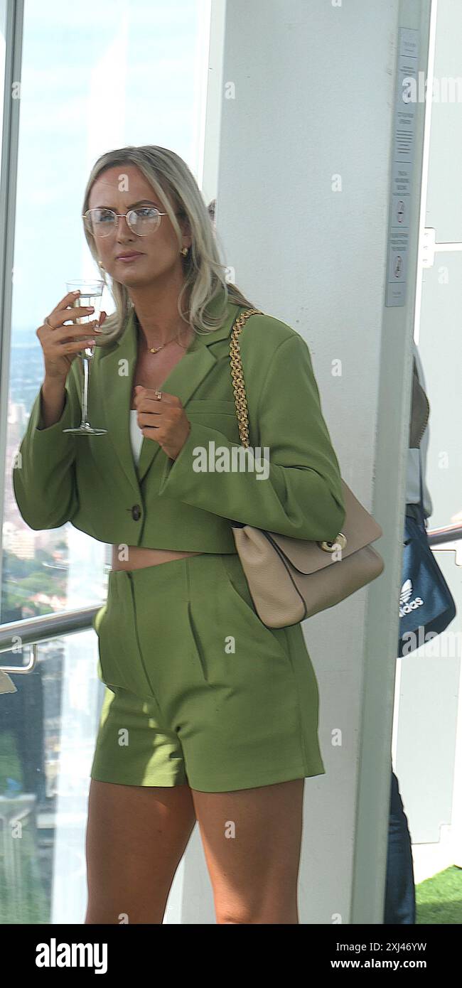 shard the shard tall building London bridge dominate facade building ...