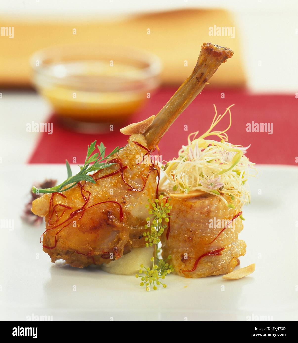 Chicken en pepitoria Stock Photo - Alamy