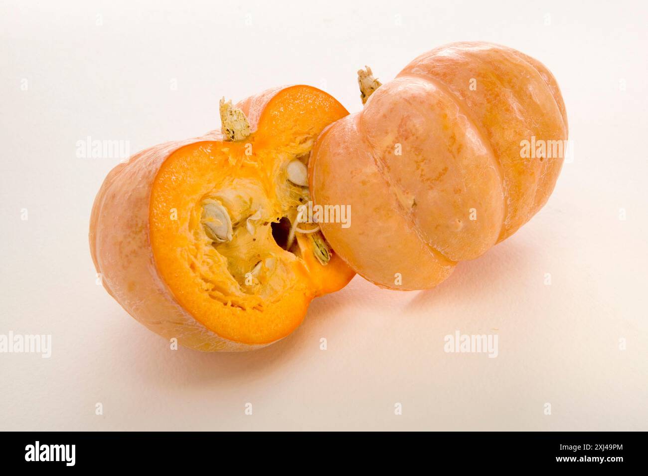 Half pumpkin vegetable hi-res stock photography and images - Alamy