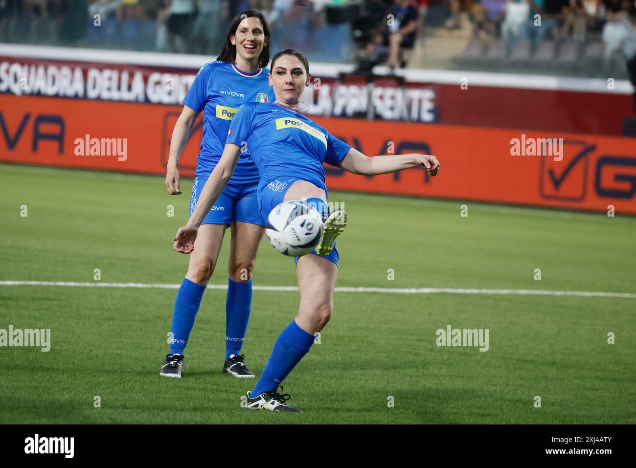 Gran sasso ditalia dellaquila hi-res stock photography and images - Alamy