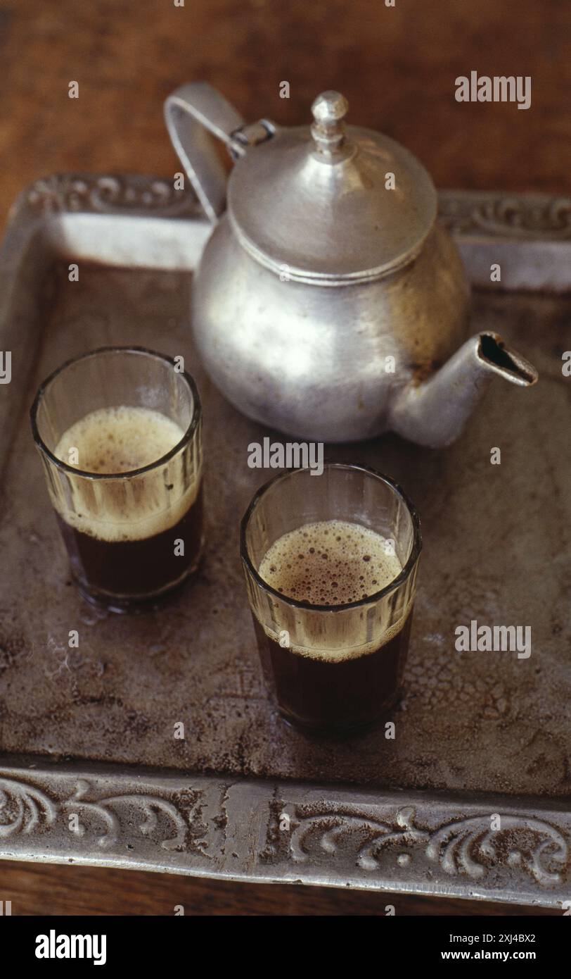Having tea in Mali Stock Photo - Alamy
