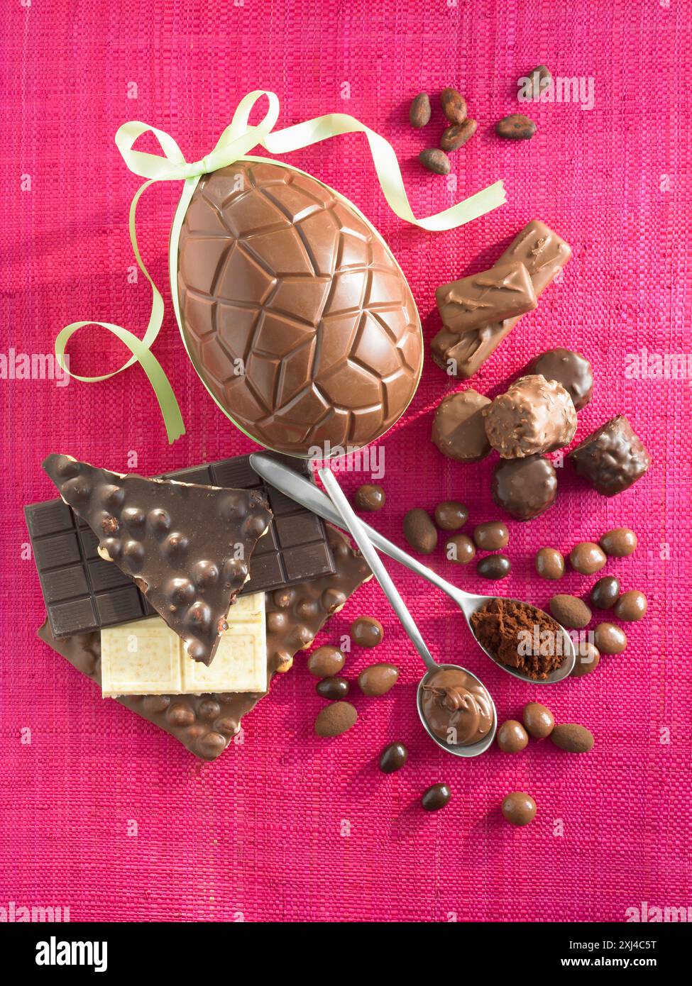 Milk chocolate composition Stock Photo - Alamy